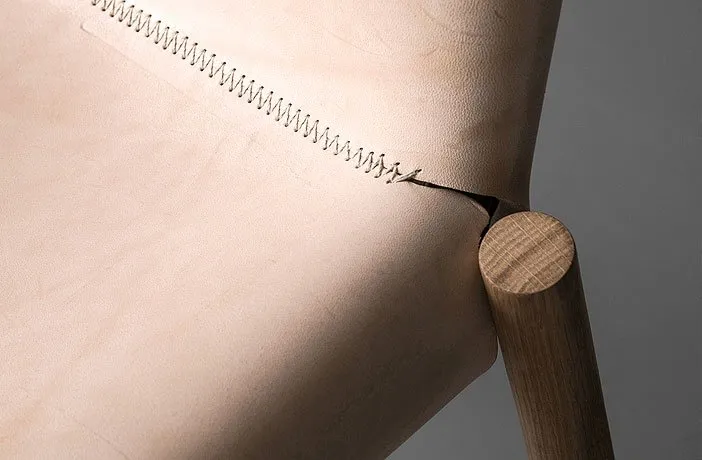 1085 Natural Hide Chair by Kristalia - InteriorZine