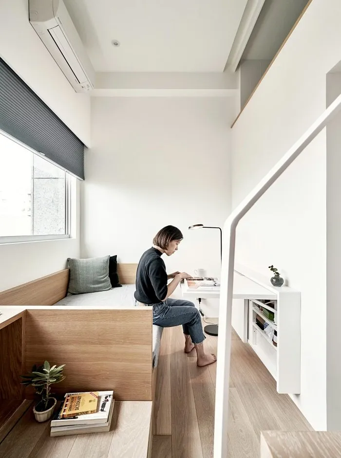 Cozy Very Small Studio Apartment with a Clever Layout - InteriorZine